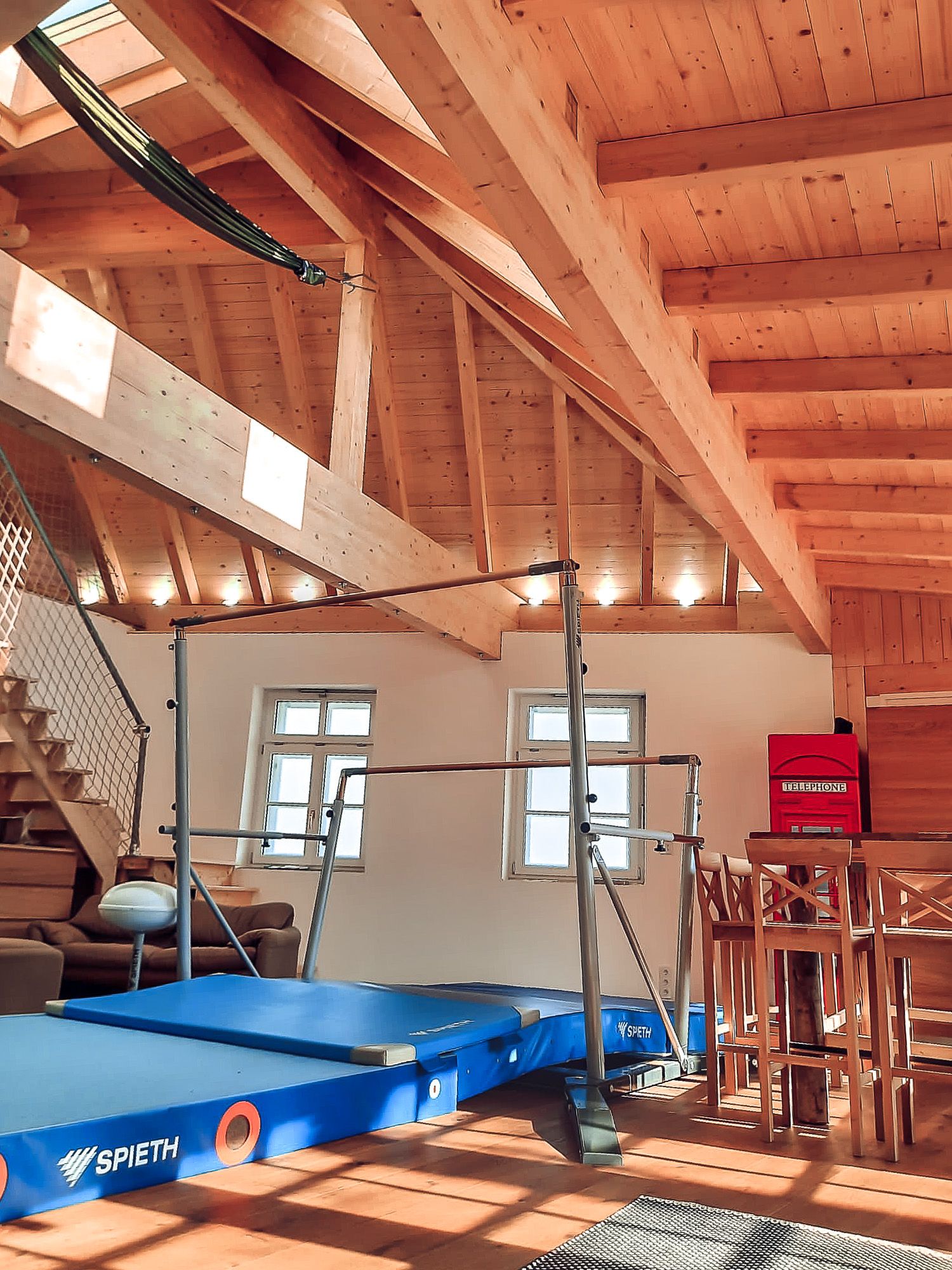 Turnhalle im Wohnzimmer