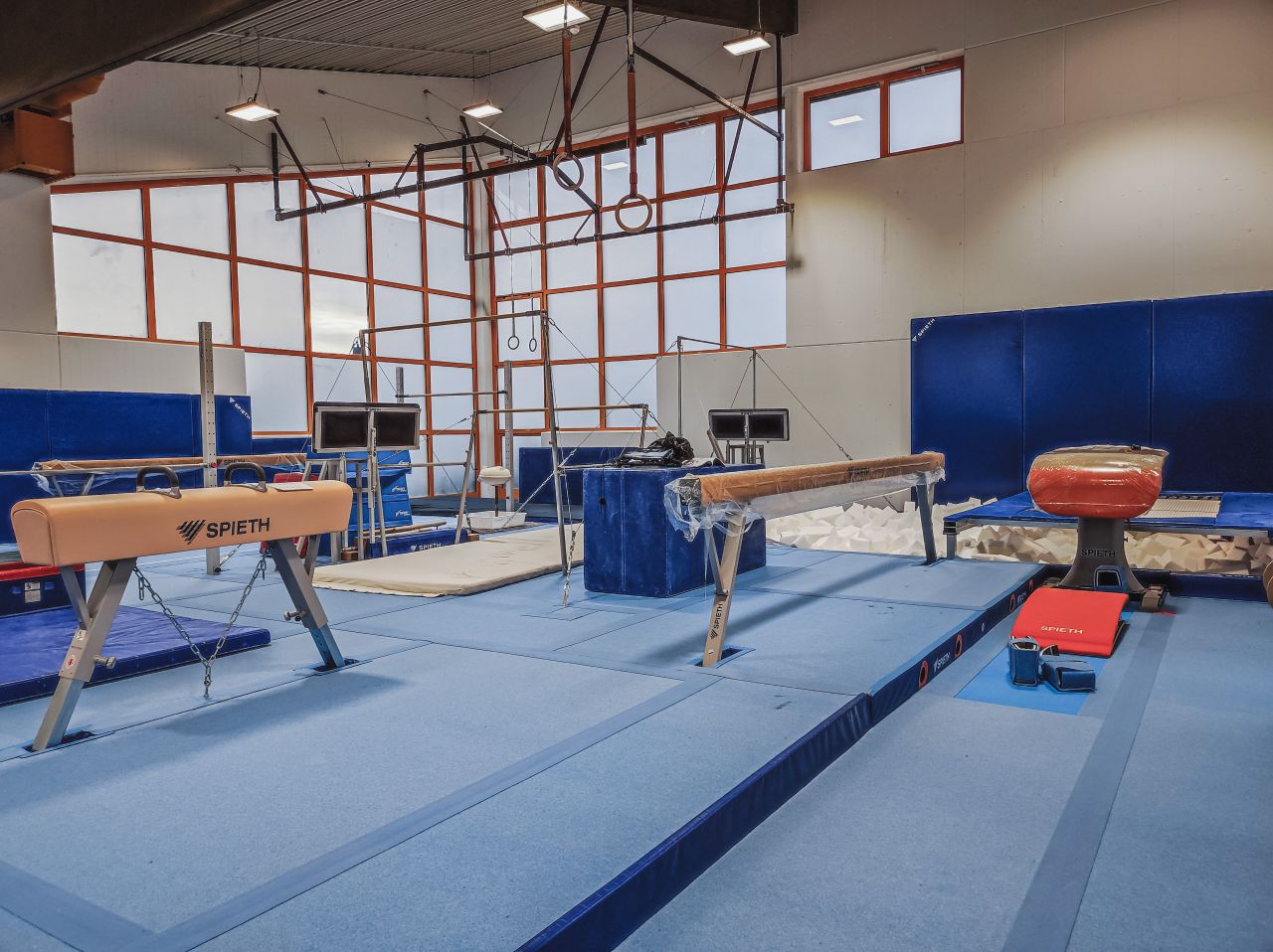 Renovation of a gymnastics training center in Limburg